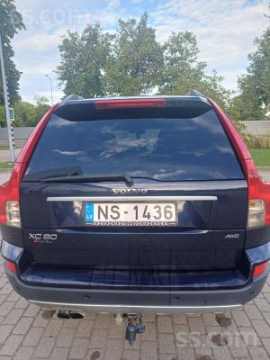 Melns Volvo XC90 2009 Saldus, ar dzinēja tilpumu 2.40 L un nobraukumu 369 tūkst. km par 6500 €, foto 9 vietnē AUTOMOTO.COM.LV