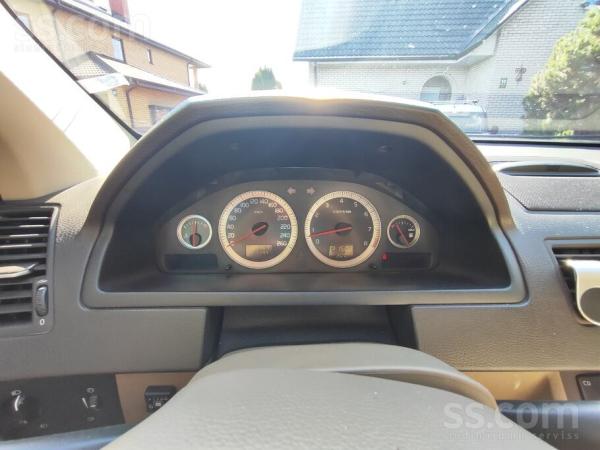 Melns Volvo XC90 2009 Rīga, ar dzinēja tilpumu 3.20 L un nobraukumu 306 tūkst. km par 6800 €, foto 9 vietnē AUTOMOTO.COM.LV