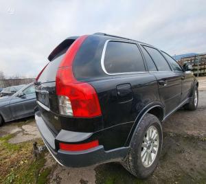 Melns Volvo XC90 2010 Alīta, ar dzinēja tilpumu 2.40 L un nobraukumu 350 tūkst. km par 4450 €, foto 5 vietnē AUTOMOTO.COM.LV