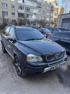 Melns Volvo XC90 2010 Viļņa, ar dzinēja tilpumu 2.40 L un nobraukumu 280 tūkst. km par 2800 €, foto 6 vietnē AUTOMOTO.COM.LV