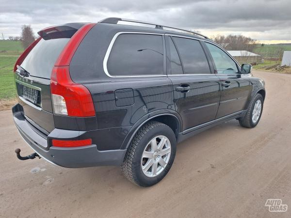 Melns Volvo XC90 2010 Marijampole, ar dzinēja tilpumu 2.40 L un nobraukumu 310 tūkst. km par 5850 €, foto 5 vietnē AUTOMOTO.COM.LV