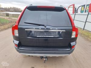 Black Volvo XC90 2010 in Marijampole, with an engine capacity of 2.40 L and mileage of 310 thousand km for 5850 €, photo 6 on AUTOMOTO.COM.LV