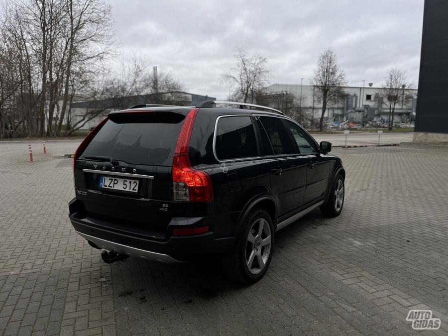 Melns Volvo XC90 2010 Klaipėda, ar dzinēja tilpumu 3.20 L un nobraukumu 208 tūkst. km par 3700 €, foto 4 vietnē AUTOMOTO.COM.LV