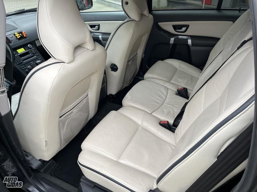 Melns Volvo XC90 2010 Klaipėda, ar dzinēja tilpumu 3.20 L un nobraukumu 208 tūkst. km par 3700 €, foto 16 vietnē AUTOMOTO.COM.LV