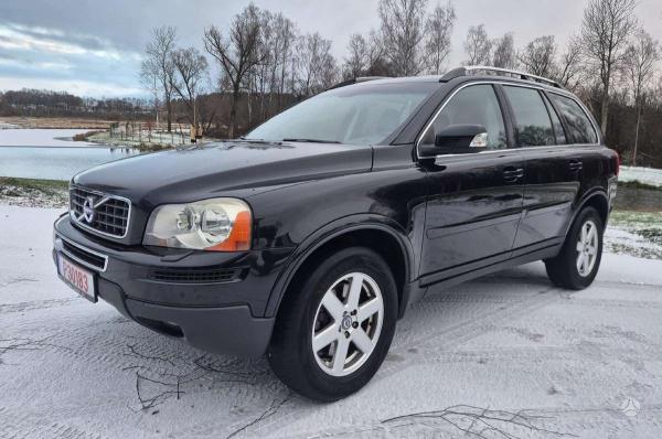 Melns Volvo XC90 2010 Utena, ar dzinēja tilpumu 2.40 L un nobraukumu 300 tūkst. km par 7250 €, foto 2 vietnē AUTOMOTO.COM.LV