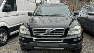 Melns Volvo XC90 2010 Kauņa, ar dzinēja tilpumu 2.40 L un nobraukumu 260 tūkst. km par 6100 €, foto 2 vietnē AUTOMOTO.COM.LV