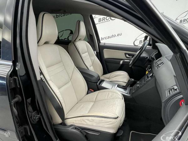 Melns Volvo XC90 2010 Viļņa, ar dzinēja tilpumu 2.40 L un nobraukumu 201 tūkst. km par 7900 €, foto 8 vietnē AUTOMOTO.COM.LV