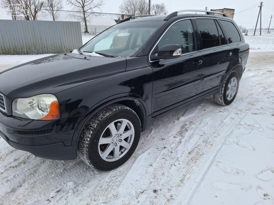 Melns Volvo XC90 2010 Marijampole, ar dzinēja tilpumu 2.40 L un nobraukumu 310 tūkst. km par 5550 €, foto 1 vietnē AUTOMOTO.COM.LV