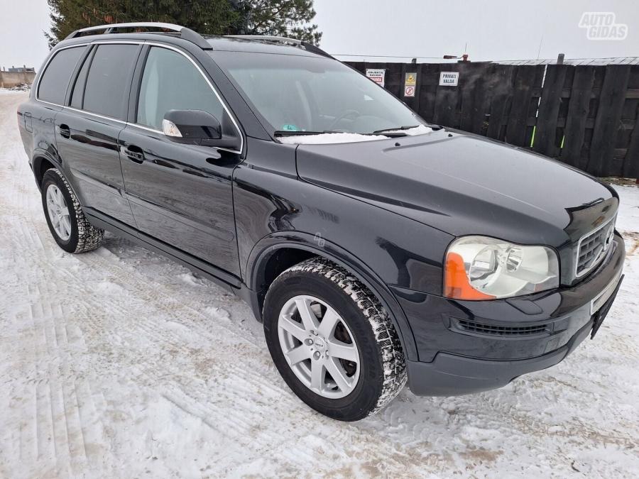 Melns Volvo XC90 2010 Marijampole, ar dzinēja tilpumu 2.40 L un nobraukumu 310 tūkst. km par 5550 €, foto 4 vietnē AUTOMOTO.COM.LV