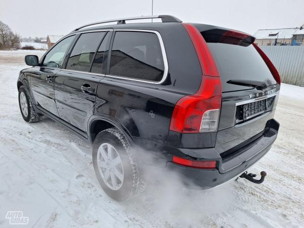 Black Volvo XC90 2010 in Marijampole, with an engine capacity of 2.40 L and mileage of 310 thousand km for 5550 €, photo 7 on AUTOMOTO.COM.LV