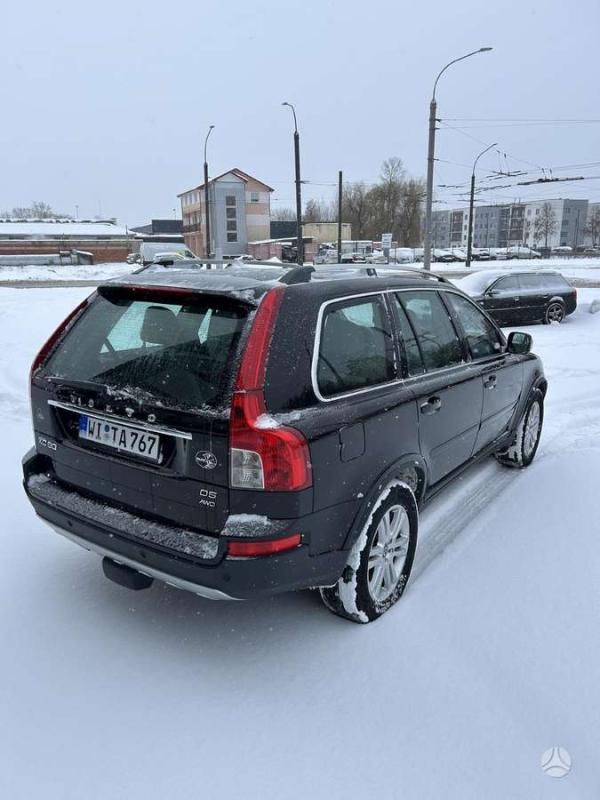 Melns Volvo XC90 2010 Kauņa, ar dzinēja tilpumu 2.40 L un nobraukumu 292 tūkst. km par 7390 €, foto 4 vietnē AUTOMOTO.COM.LV
