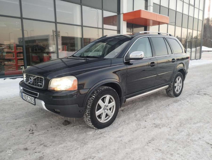 Melns Volvo XC90 2010 Viļņa, ar dzinēja tilpumu 2.40 L un nobraukumu 202 tūkst. km par 8900 €, foto 3 vietnē AUTOMOTO.COM.LV