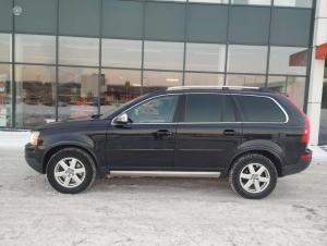 Melns Volvo XC90 2010 Viļņa, ar dzinēja tilpumu 2.40 L un nobraukumu 202 tūkst. km par 8900 €, foto 4 vietnē AUTOMOTO.COM.LV