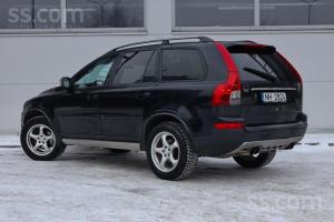 Black Volvo XC90 2010 in Riga, with an engine capacity of 2.40 L and mileage of 0 thousand km for 7795 €, photo 5 on AUTOMOTO.COM.LV
