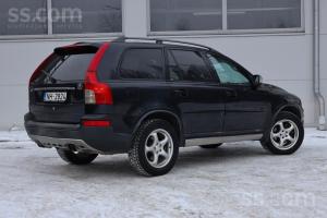 Black Volvo XC90 2010 in Riga, with an engine capacity of 2.40 L and mileage of 0 thousand km for 7795 €, photo 7 on AUTOMOTO.COM.LV