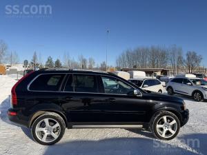 Melns Volvo XC90 2010 Daugavpils, ar dzinēja tilpumu 2.40 L un nobraukumu 0 tūkst. km par 10500 €, foto 5 vietnē AUTOMOTO.COM.LV