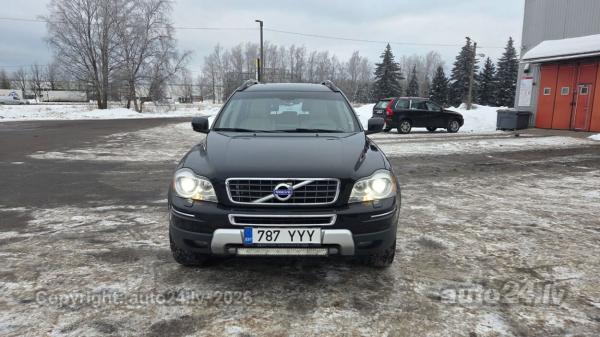 Melns Volvo XC90 2010 Tallina, ar dzinēja tilpumu 3.20 L un nobraukumu 285 tūkst. km par 10500 €, foto 4 vietnē AUTOMOTO.COM.LV