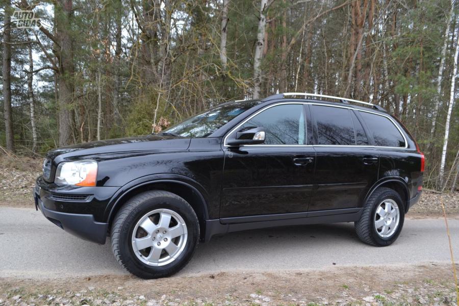 Black Volvo XC90 2010 in Vilnius, with an engine capacity of 2.40 L and mileage of 299 thousand km for 7950 €, photo 9 on AUTOMOTO.COM.LV