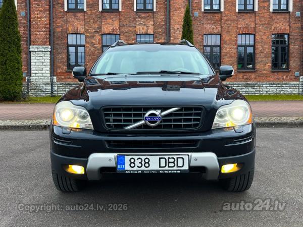 Melns Volvo XC90 2010 Tallina, ar dzinēja tilpumu 2.40 L un nobraukumu 341 tūkst. km par 10500 €, foto 1 vietnē AUTOMOTO.COM.LV