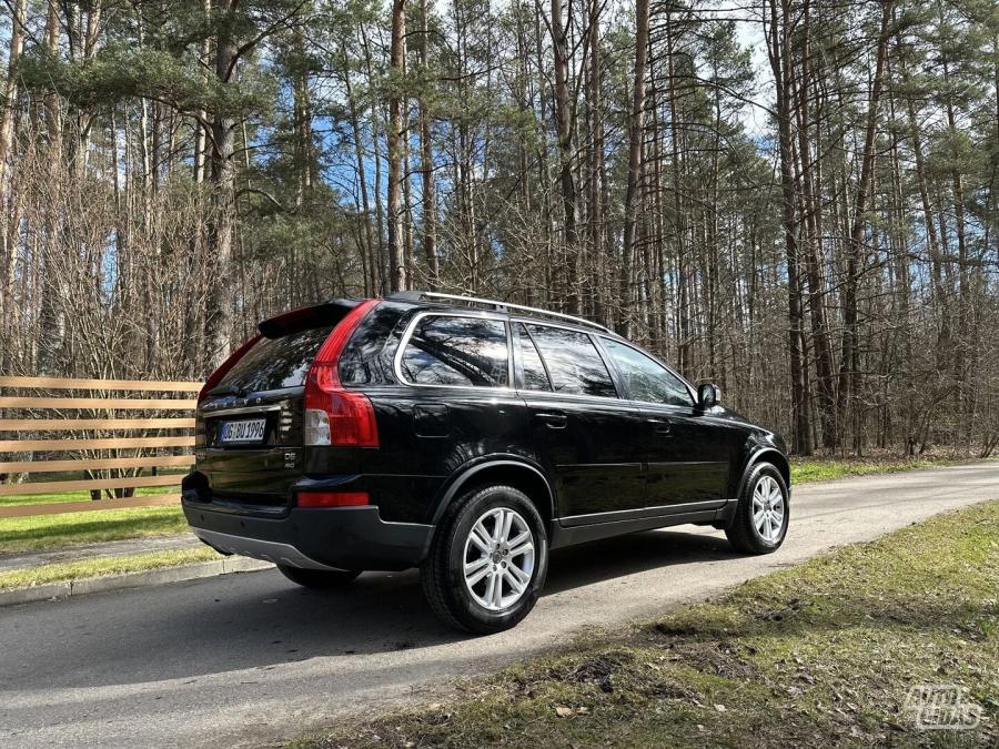 Melns Volvo XC90 2010 Viļņa, ar dzinēja tilpumu 2.40 L un nobraukumu 212 tūkst. km par 9850 €, foto 1 vietnē AUTOMOTO.COM.LV