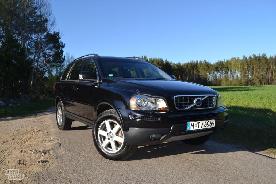 Melns Volvo XC90 2010 Viļņa, ar dzinēja tilpumu 2.40 L un nobraukumu 299 tūkst. km par 7950 €, foto 3 vietnē AUTOMOTO.COM.LV