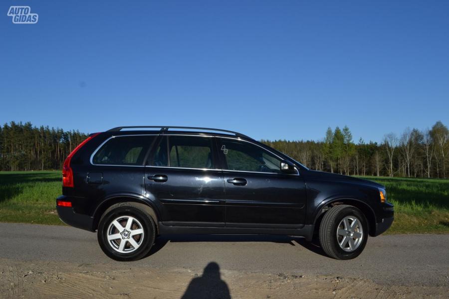 Melns Volvo XC90 2010 Viļņa, ar dzinēja tilpumu 2.40 L un nobraukumu 299 tūkst. km par 7950 €, foto 4 vietnē AUTOMOTO.COM.LV