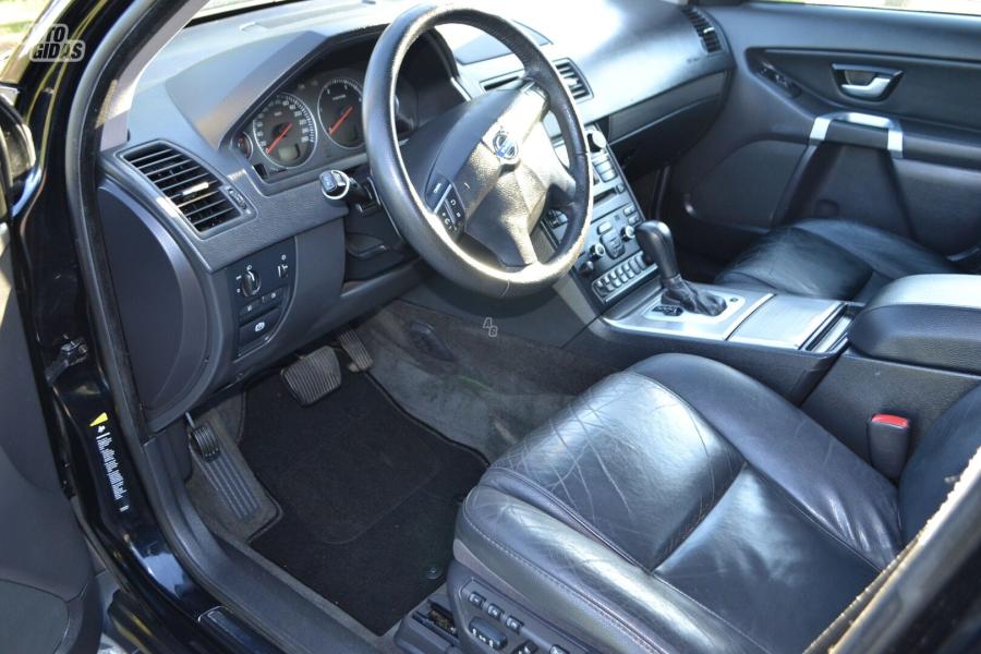 Melns Volvo XC90 2010 Viļņa, ar dzinēja tilpumu 2.40 L un nobraukumu 299 tūkst. km par 7950 €, foto 12 vietnē AUTOMOTO.COM.LV