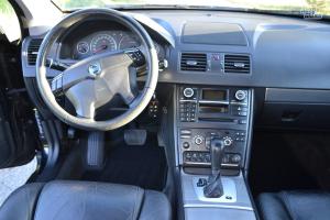 Melns Volvo XC90 2010 Viļņa, ar dzinēja tilpumu 2.40 L un nobraukumu 299 tūkst. km par 7950 €, foto 13 vietnē AUTOMOTO.COM.LV