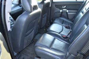Melns Volvo XC90 2010 Viļņa, ar dzinēja tilpumu 2.40 L un nobraukumu 299 tūkst. km par 7950 €, foto 14 vietnē AUTOMOTO.COM.LV