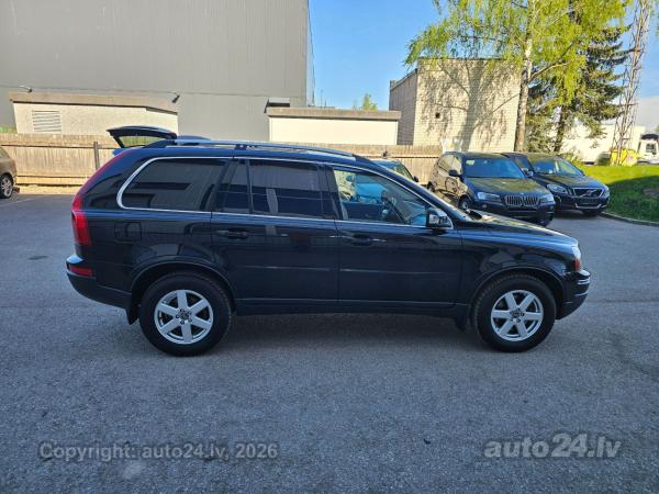 Melns Volvo XC90 2010 Tartu, ar dzinēja tilpumu 2.40 L un nobraukumu 237 tūkst. km par 7490 €, foto 7 vietnē AUTOMOTO.COM.LV