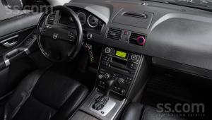 Melns Volvo XC90 2010 Jelgava, ar dzinēja tilpumu 2.40 L un nobraukumu 0 tūkst. km par 7490 €, foto 11 vietnē AUTOMOTO.COM.LV