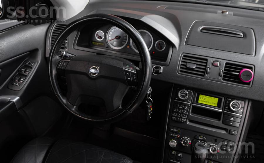 Melns Volvo XC90 2010 Jelgava, ar dzinēja tilpumu 2.40 L un nobraukumu 0 tūkst. km par 7490 €, foto 12 vietnē AUTOMOTO.COM.LV
