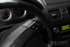 Melns Volvo XC90 2010 Jelgava, ar dzinēja tilpumu 2.40 L un nobraukumu 0 tūkst. km par 7490 €, foto 18 vietnē AUTOMOTO.COM.LV