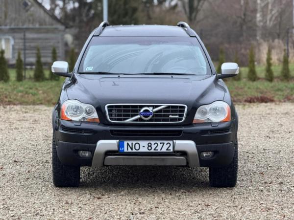Melns Volvo XC90 2010 Rīga, ar dzinēja tilpumu 2.40 L un nobraukumu 233 tūkst. km par 9990 €, foto 1 vietnē AUTOMOTO.COM.LV
