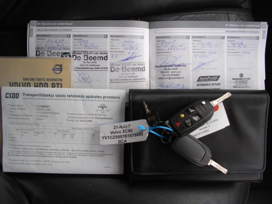 Melns Volvo XC90 2010 Rīga, ar dzinēja tilpumu 2.50 L un nobraukumu 252 tūkst. km par 10750 €, foto 3 vietnē AUTOMOTO.COM.LV