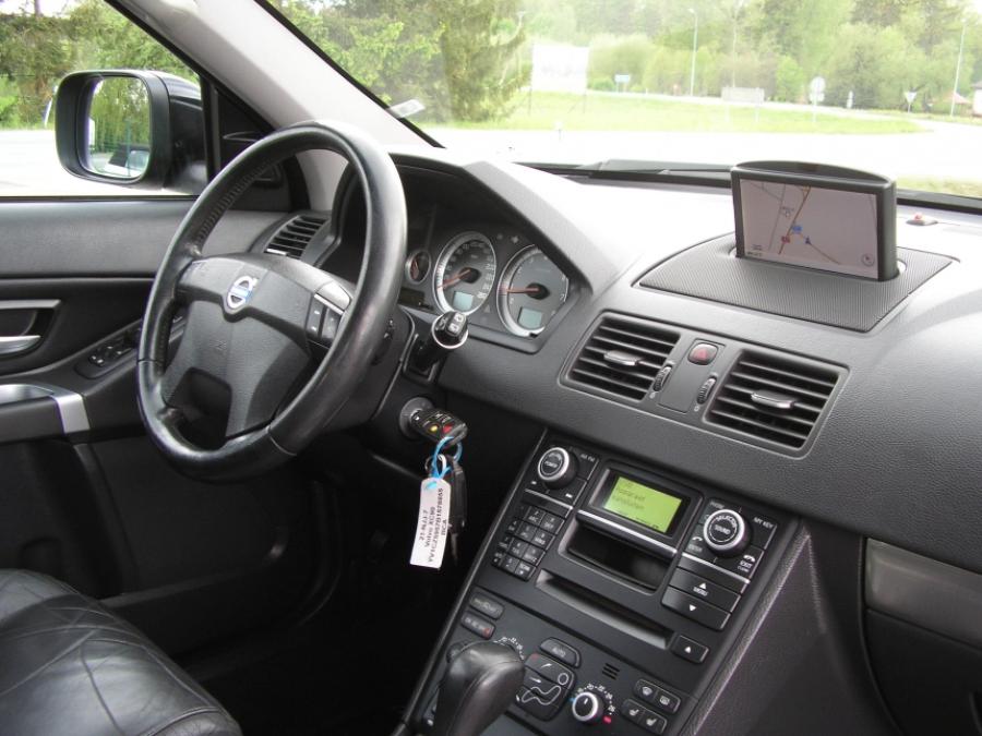 Melns Volvo XC90 2010 Rīga, ar dzinēja tilpumu 2.50 L un nobraukumu 252 tūkst. km par 10750 €, foto 8 vietnē AUTOMOTO.COM.LV