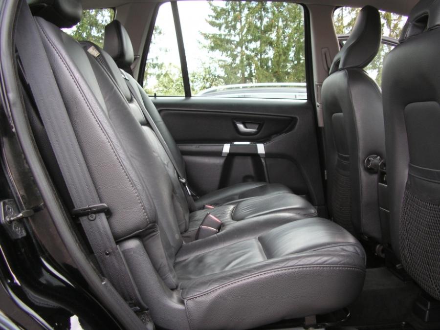 Melns Volvo XC90 2010 Rīga, ar dzinēja tilpumu 2.50 L un nobraukumu 252 tūkst. km par 10750 €, foto 10 vietnē AUTOMOTO.COM.LV