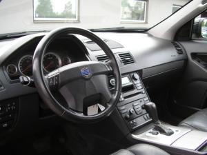 Melns Volvo XC90 2010 Rīga, ar dzinēja tilpumu 2.50 L un nobraukumu 252 tūkst. km par 10750 €, foto 14 vietnē AUTOMOTO.COM.LV