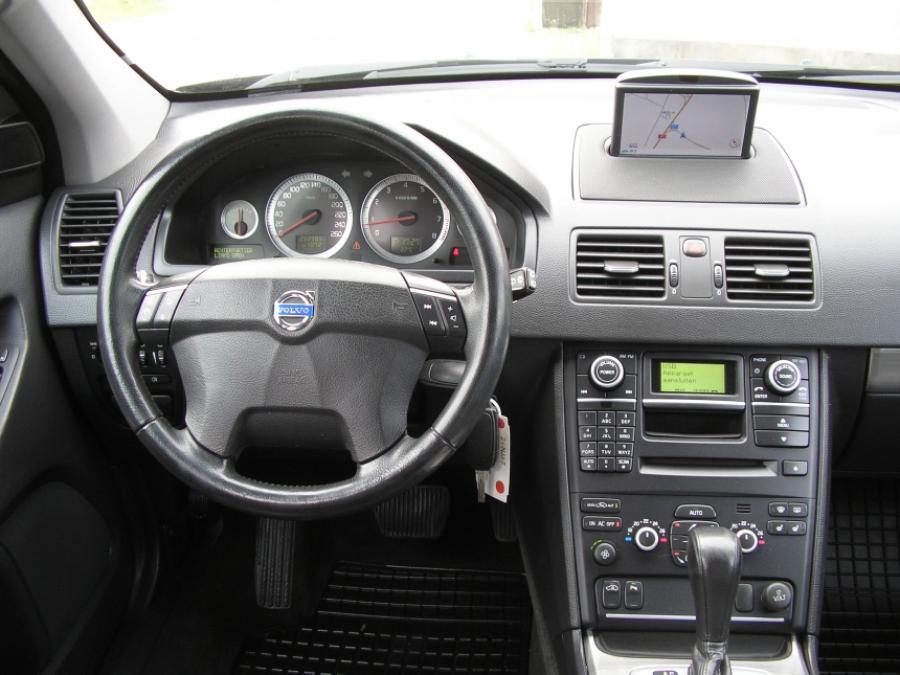 Melns Volvo XC90 2010 Rīga, ar dzinēja tilpumu 2.50 L un nobraukumu 252 tūkst. km par 10750 €, foto 17 vietnē AUTOMOTO.COM.LV
