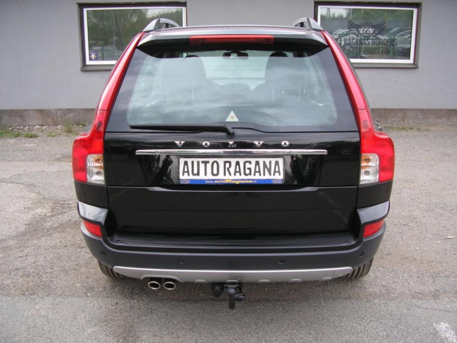 Melns Volvo XC90 2010 Rīga, ar dzinēja tilpumu 2.50 L un nobraukumu 252 tūkst. km par 10750 €, foto 25 vietnē AUTOMOTO.COM.LV