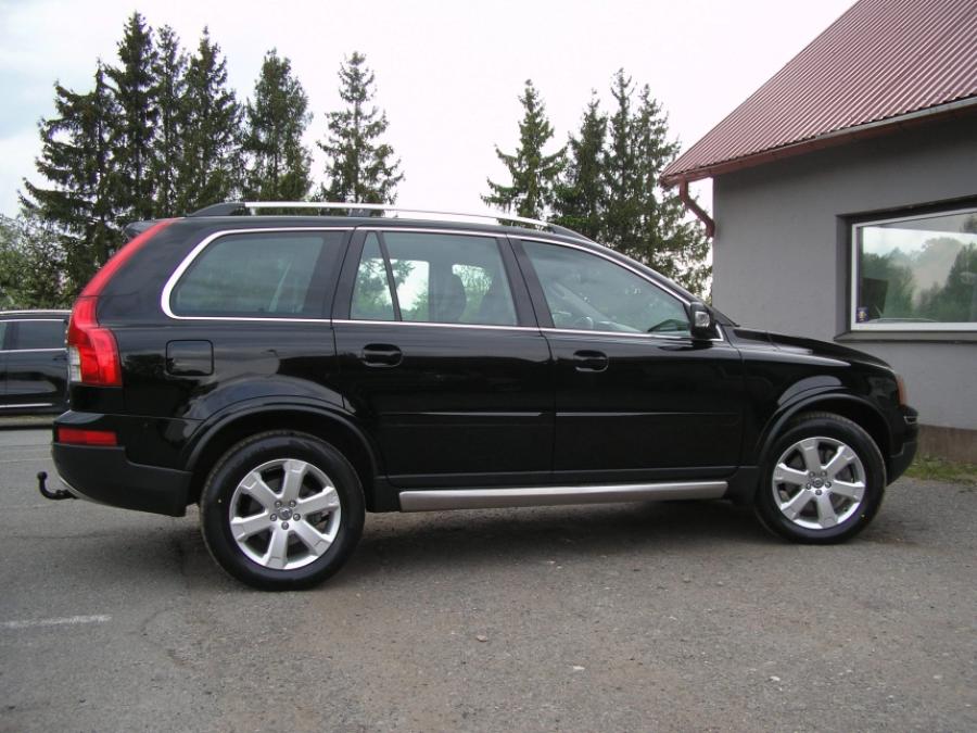Melns Volvo XC90 2010 Rīga, ar dzinēja tilpumu 2.50 L un nobraukumu 252 tūkst. km par 10750 €, foto 28 vietnē AUTOMOTO.COM.LV