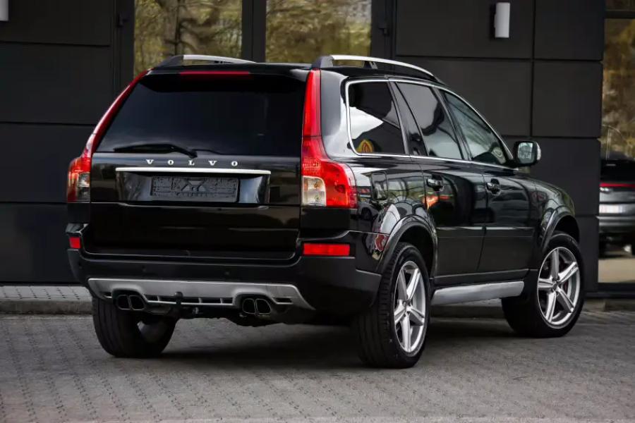 Черный Вольво ХС90 2010 в Елгава, объемом двигателя 2.40 л и пробегом 233 тыс. км за 9990 €, фото 12 на AUTOMOTO.COM.LV