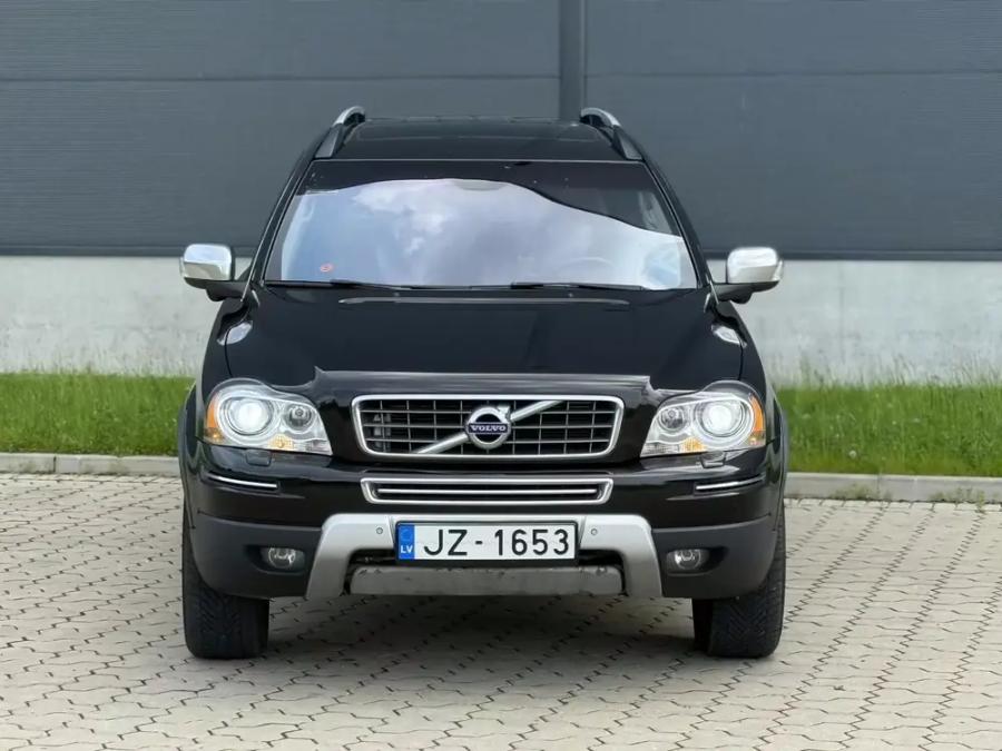 Melns Volvo XC90 2010 Rīga, ar dzinēja tilpumu 2.40 L un nobraukumu 297 tūkst. km par 7100 €, foto 4 vietnē AUTOMOTO.COM.LV