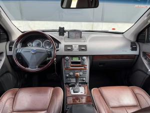 Melns Volvo XC90 2010 Rīga, ar dzinēja tilpumu 2.40 L un nobraukumu 297 tūkst. km par 7100 €, foto 10 vietnē AUTOMOTO.COM.LV