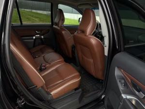 Melns Volvo XC90 2010 Rīga, ar dzinēja tilpumu 2.40 L un nobraukumu 297 tūkst. km par 7100 €, foto 13 vietnē AUTOMOTO.COM.LV