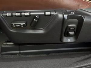 Melns Volvo XC90 2010 Rīga, ar dzinēja tilpumu 2.40 L un nobraukumu 297 tūkst. km par 7100 €, foto 18 vietnē AUTOMOTO.COM.LV