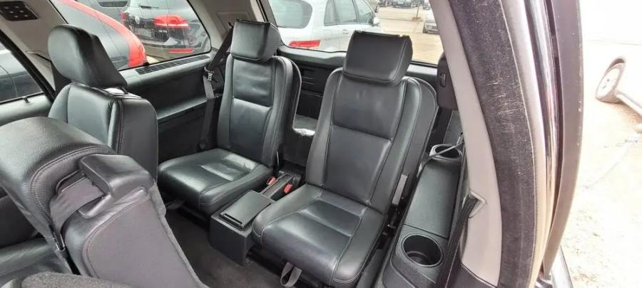 Melns Volvo XC90 2010 Rīga, ar dzinēja tilpumu 2.40 L un nobraukumu 238 tūkst. km par 10900 €, foto 16 vietnē AUTOMOTO.COM.LV