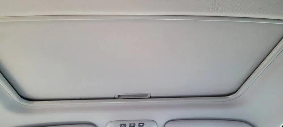 Melns Volvo XC90 2010 Rīga, ar dzinēja tilpumu 2.40 L un nobraukumu 238 tūkst. km par 10900 €, foto 20 vietnē AUTOMOTO.COM.LV