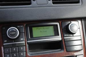 Black Volvo XC90 2010 in Riga, with an engine capacity of 2.40 L and mileage of 247 thousand km for 9690 €, photo 21 on AUTOMOTO.COM.LV