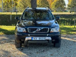 Black Volvo XC90 2010 in Riga, with an engine capacity of 2.40 L and mileage of 243 thousand km for 10500 €, photo  on AUTOMOTO.COM.LV